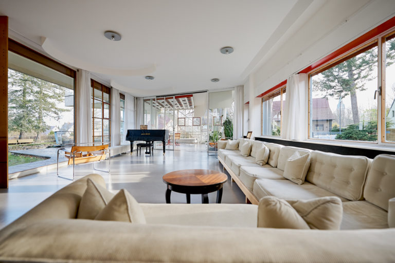 Haus Schminke Löbau's Glorious Modernist 'Noodle Steamer' - Greyscape