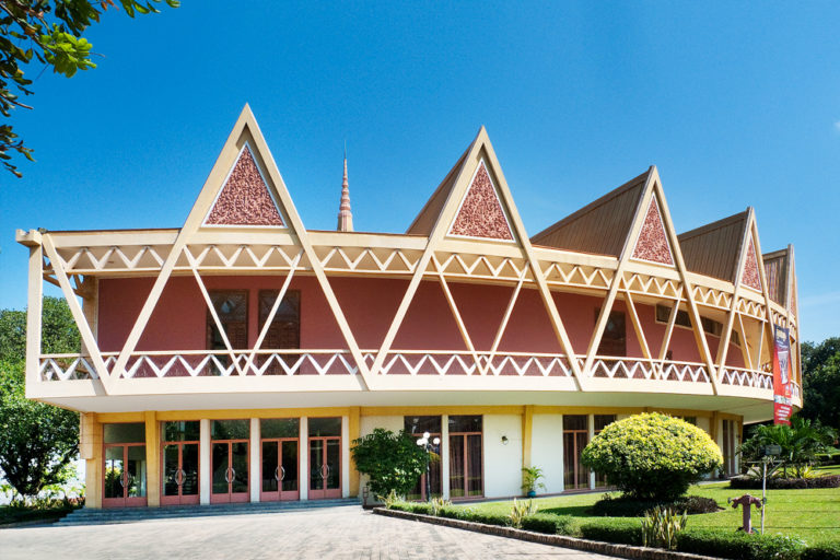 New Khmer Architecture The work of Vann Molyvann - Greyscape