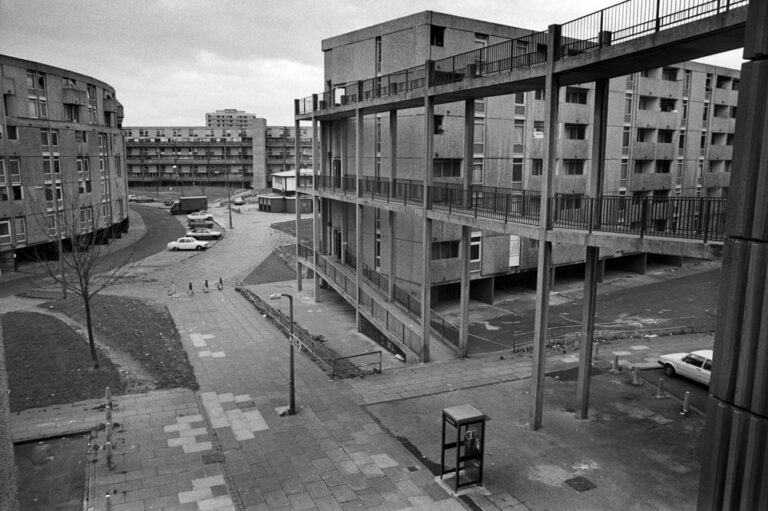 Richard Davis' Backstage Pass to Madchester’s Cultural Explosion ...